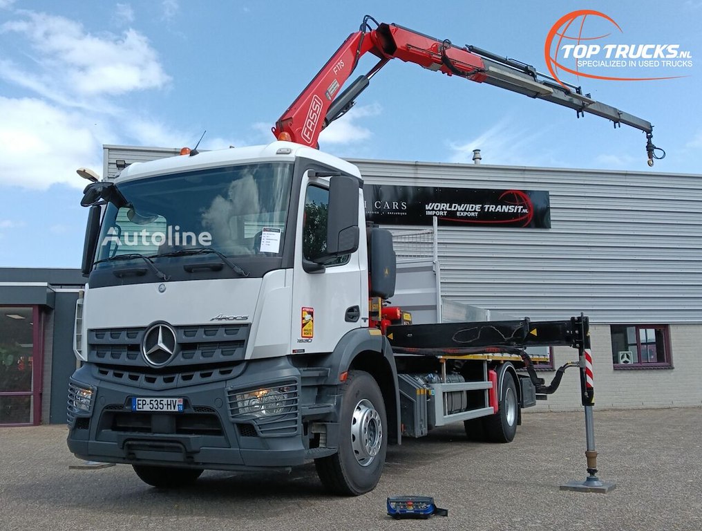 Mercedes-Benz Arocs 1830 Fassi 17TM Kraan, Crane, Kran - Afstandsbediening kamion s ravnom platformom