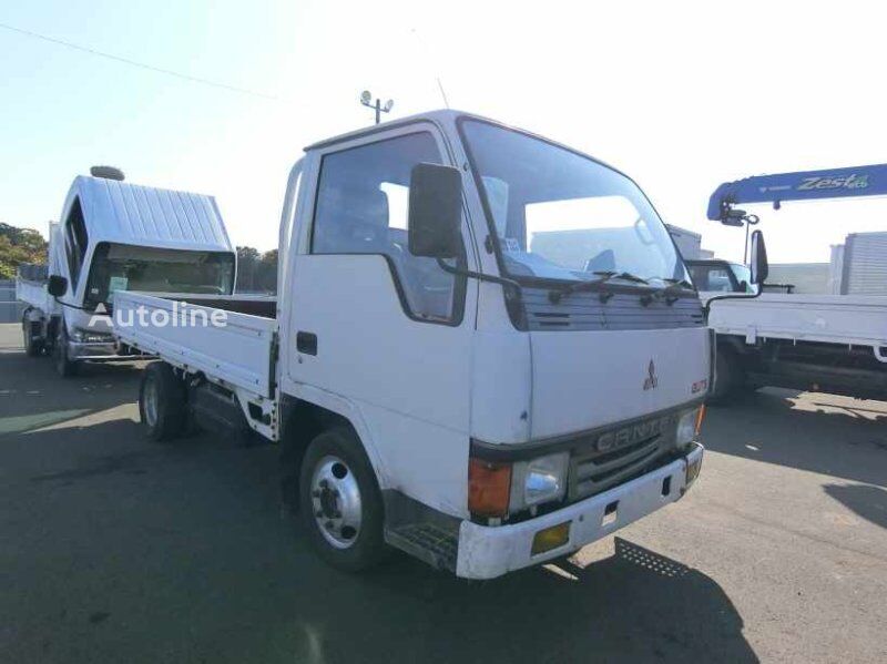 Mitsubishi CANTER kamion s ravnom platformom