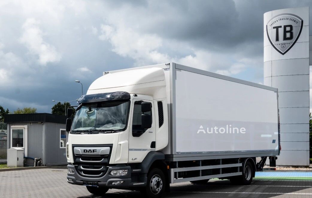 Novi DAF LF 260 Koffer + Tail Lift kamion furgon