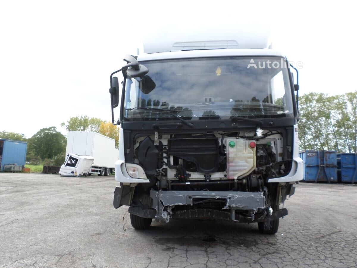 Mercedes-Benz Atego 824 kamion furgon nakon udesa