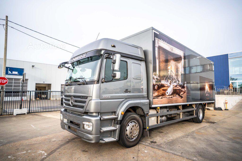 Mercedes-Benz AXOR 1824 L - 132 150 KM kamion furgon