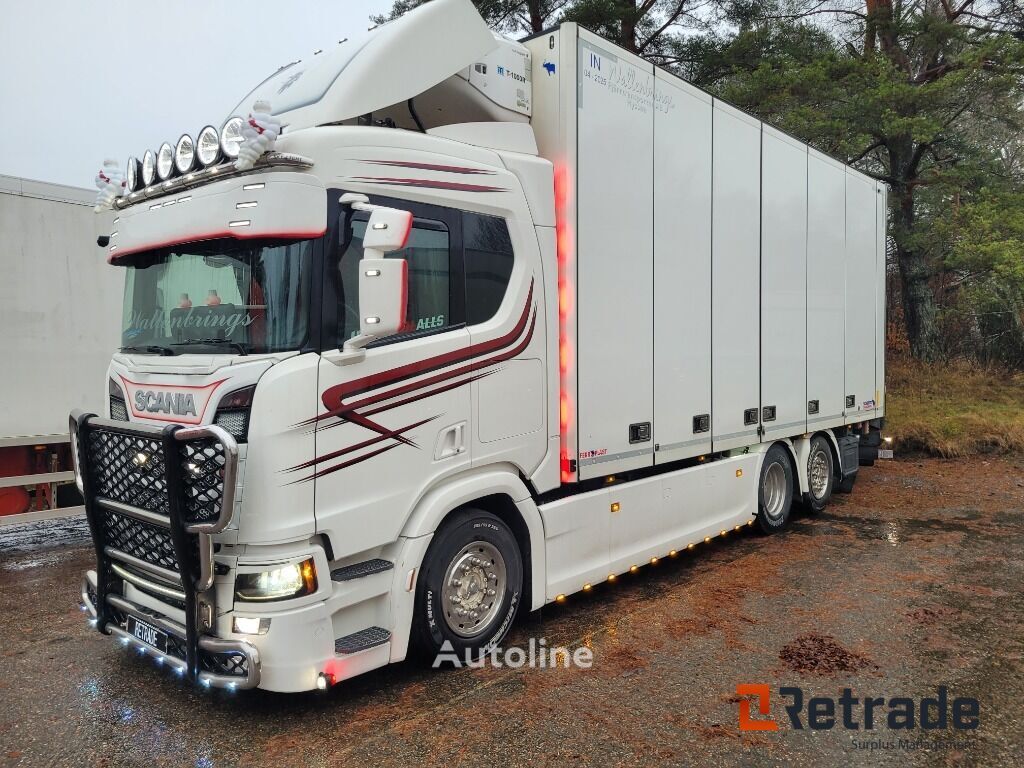 Prodaje se Scania R450 kamion furgon na aukciji