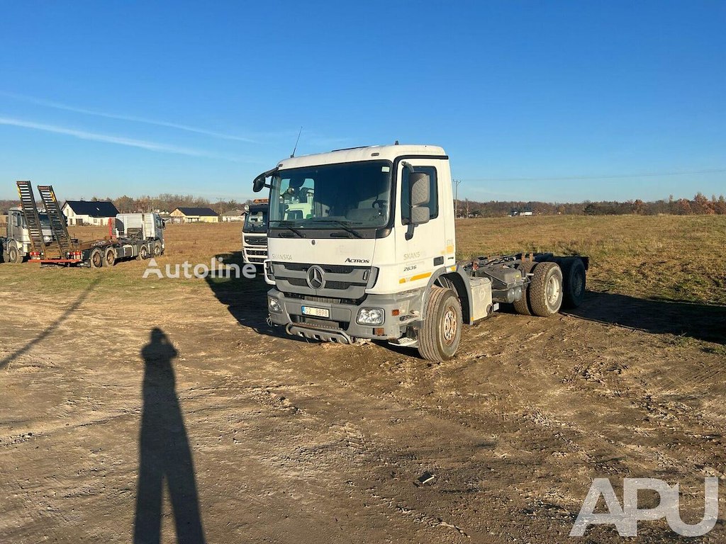 Prodaje se Mercedes-Benz Actros kamion šasija na aukciji