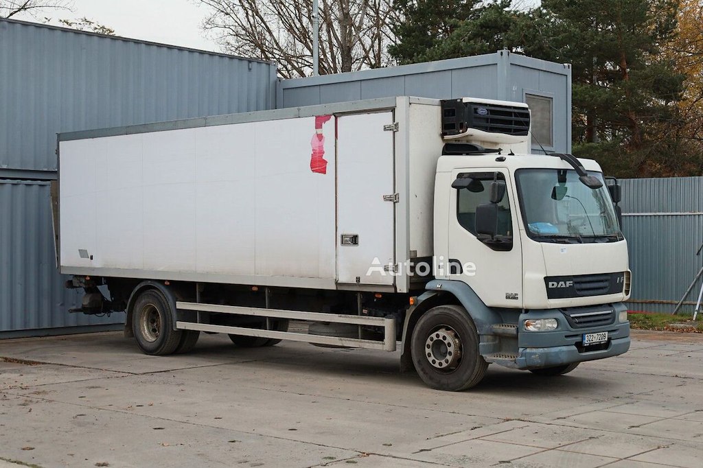 DAF LF 55.220, 18 TUN, TAIL LIFT, CARRIER XARIOS 600 kamion hladnjača
