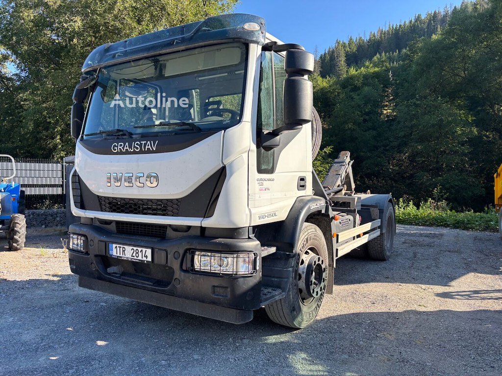 Prodaje se IVECO EUROCARGO 190 - 250 rol kiper sa kukom na aukciji