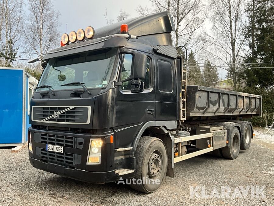 Prodaje se Volvo FM-440 6*2 rol kiper sa kukom na aukciji