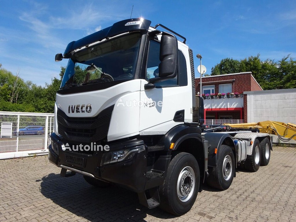 IVECO X-WAY 480 - Hook lift truck 8x4 kamion rol kiper