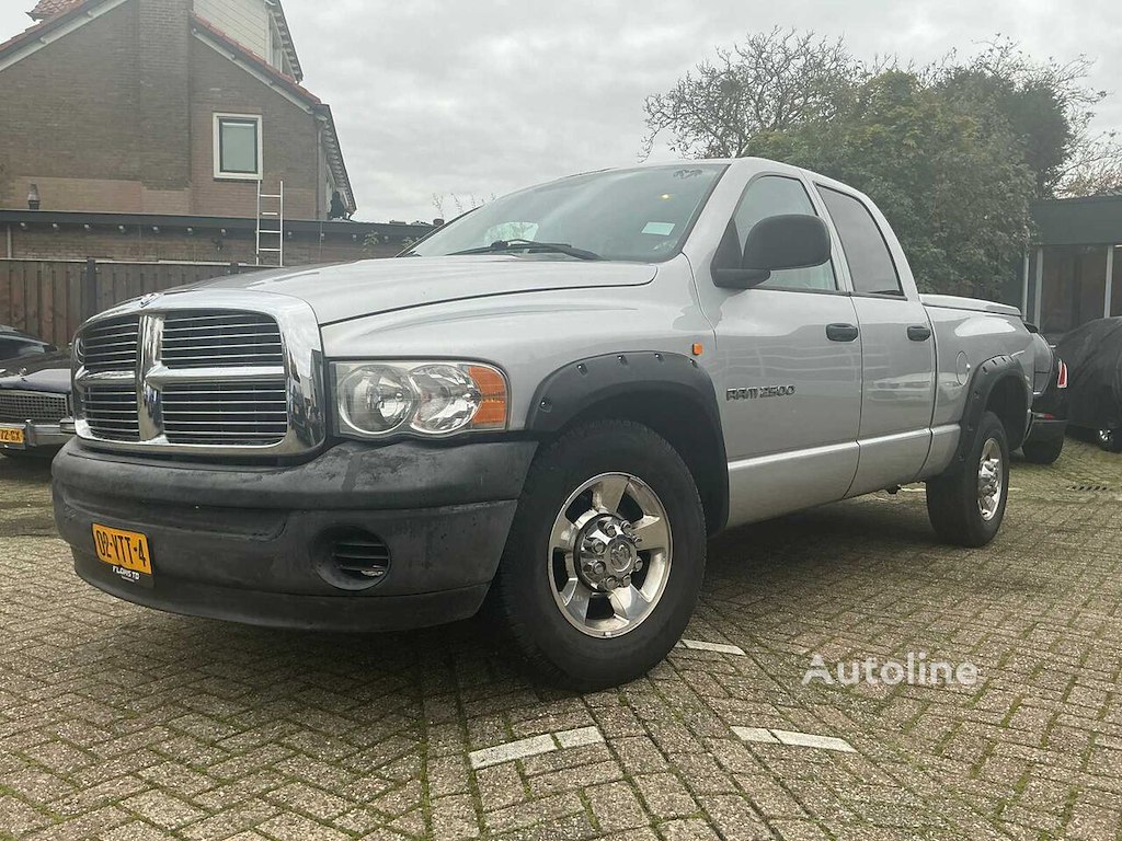 Prodaje se Dodge 2500 kamion s ravnom platformom < 3.5t na aukciji