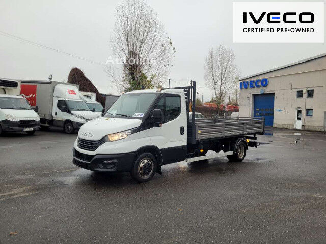 IVECO 35C16H kamion s ravnom platformom < 3.5t
