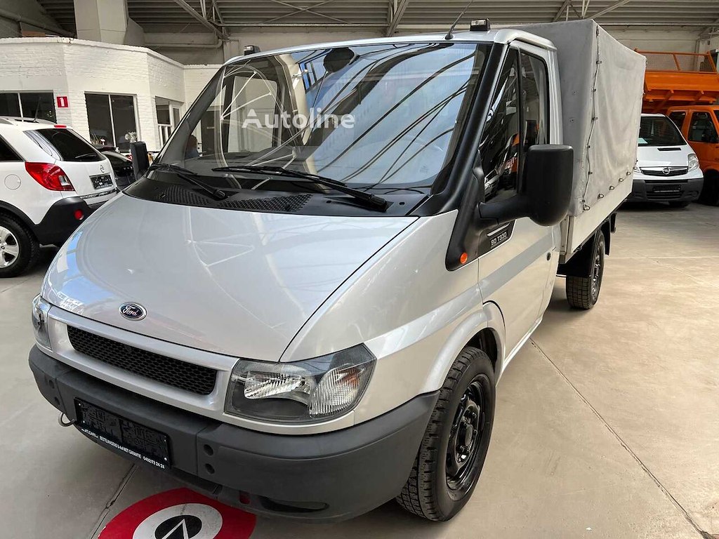 Prodaje se Ford Transit kamion s ravnom platformom < 3.5t na aukciji