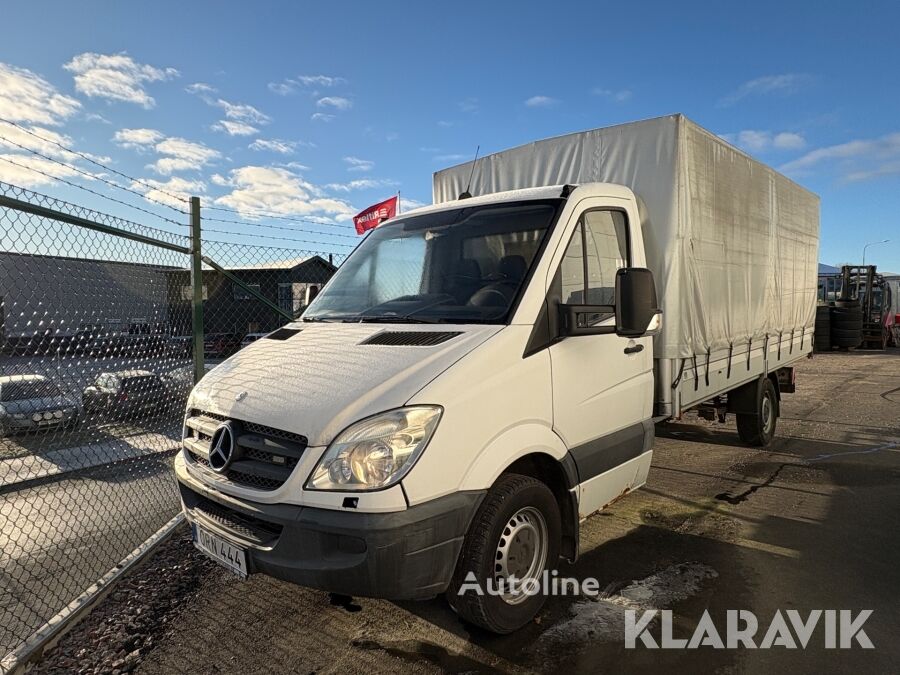 Prodaje se Mercedes-Benz 315 CDI kamion s ceradom < 3.5t na aukciji
