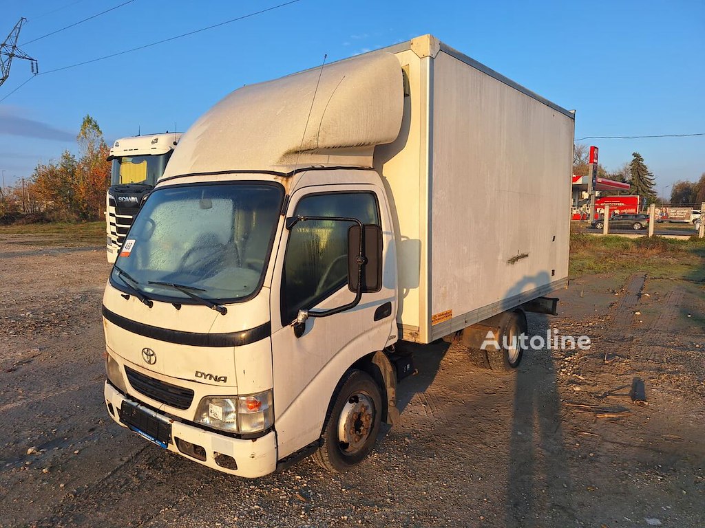 Toyota Dyna 150 3,0 D - Koffer kamion furgon < 3.5t