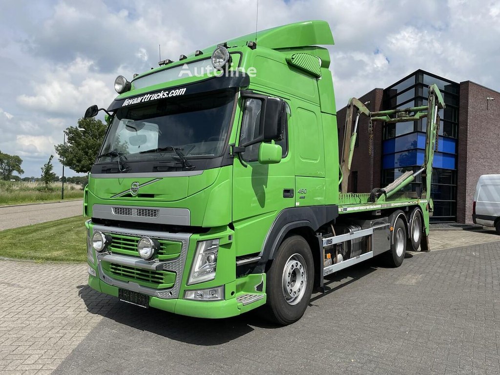 Volvo FM450 kamion autopodizač kontejnera