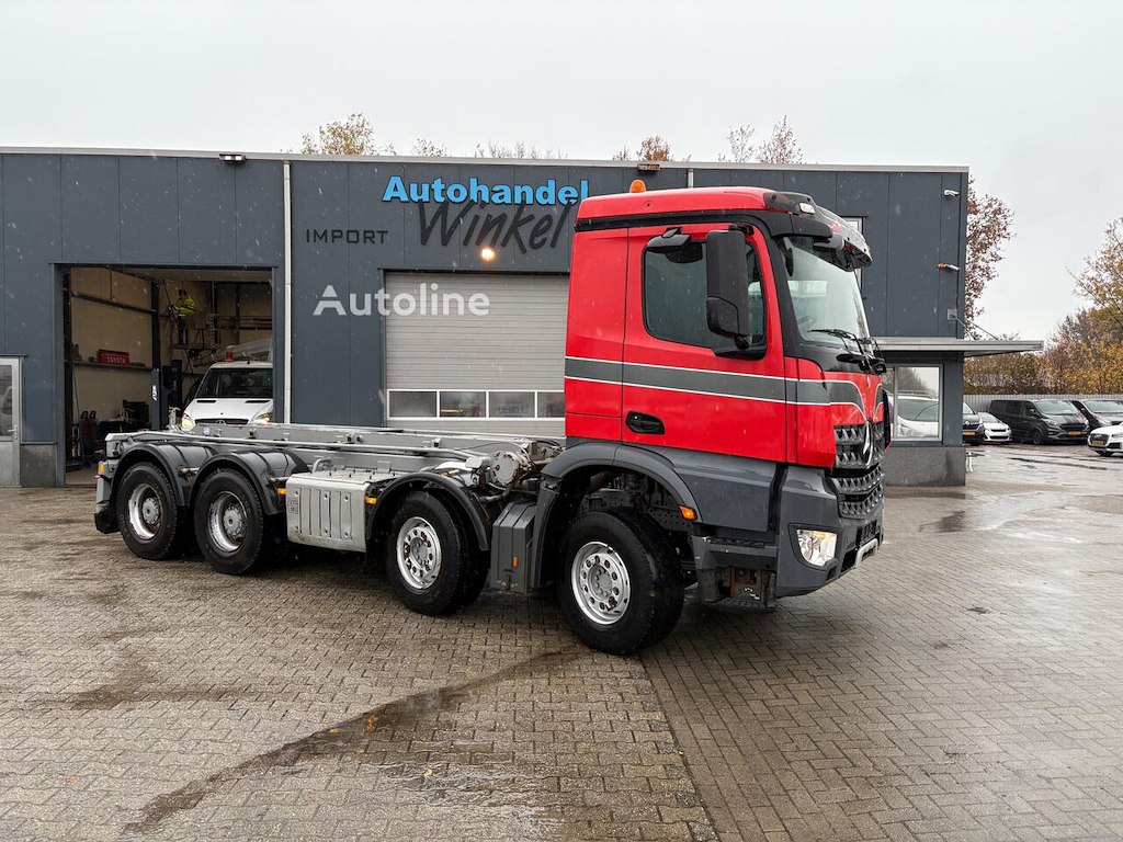 Mercedes-Benz Arocs 3251 8X4 AUTOMAAT vozilo za prevoz kontejnera