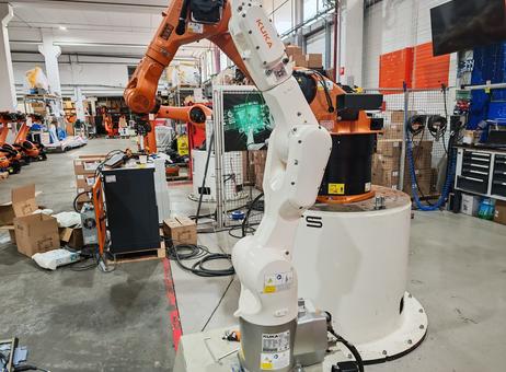 Industrial Robot KUKA AGILUS KR6 R900/2 SEL KRC4 Verified seller