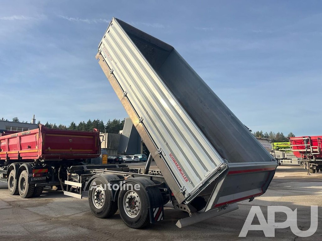 Prodaje se Schwarzmüller prikolicu kiper na aukciji