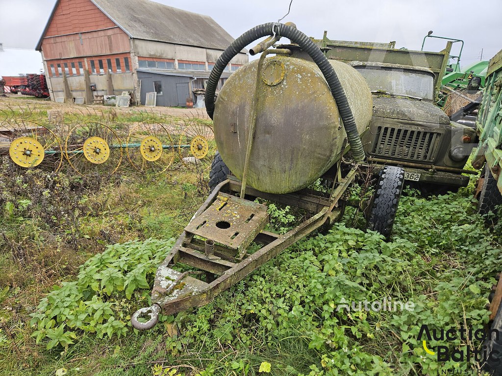 Prodaje se Tanker prikolicu kiper na aukciji