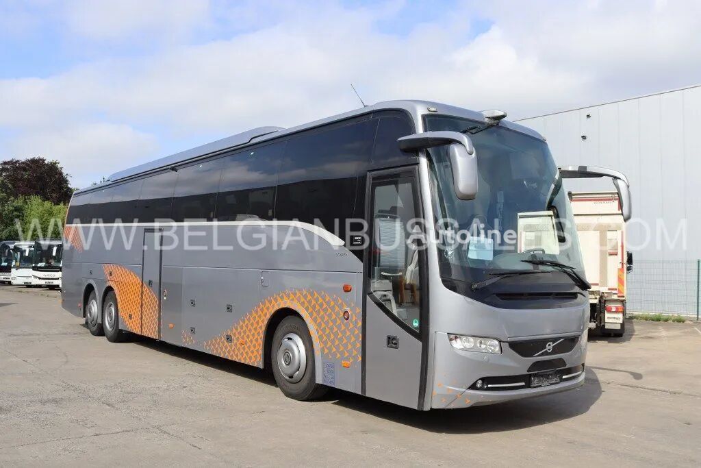 Volvo 9900 HD / 13.8m / Full option turistički autobus