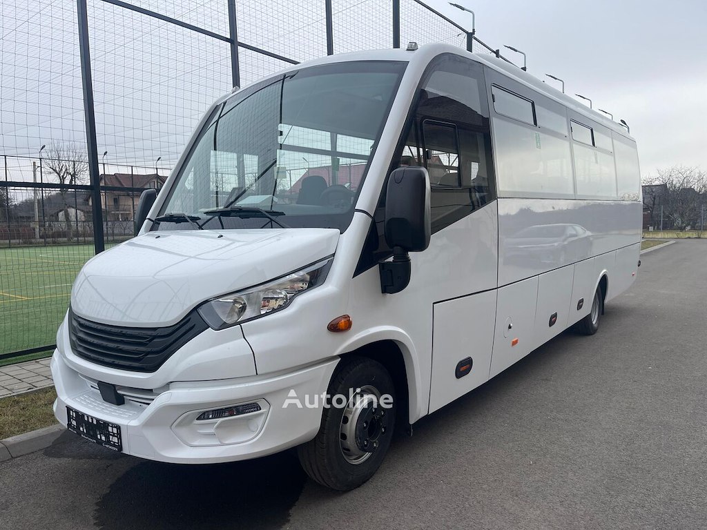 Novi IVECO Daily Intercity 70C18, 33-35 Seats, Stock prigradski autobus