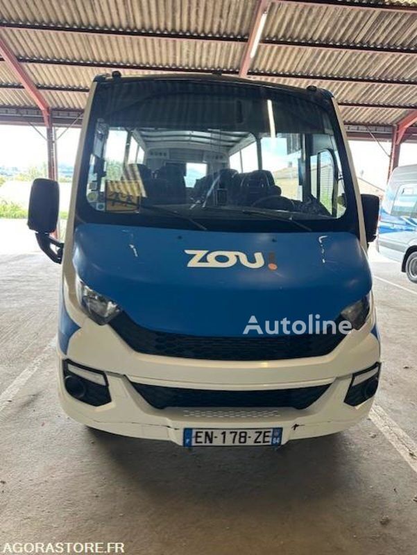 Prodaje se IVECO 70C17 prigradski autobus na aukciji