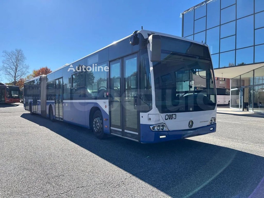 Mercedes-Benz Conecto zglobni autobus