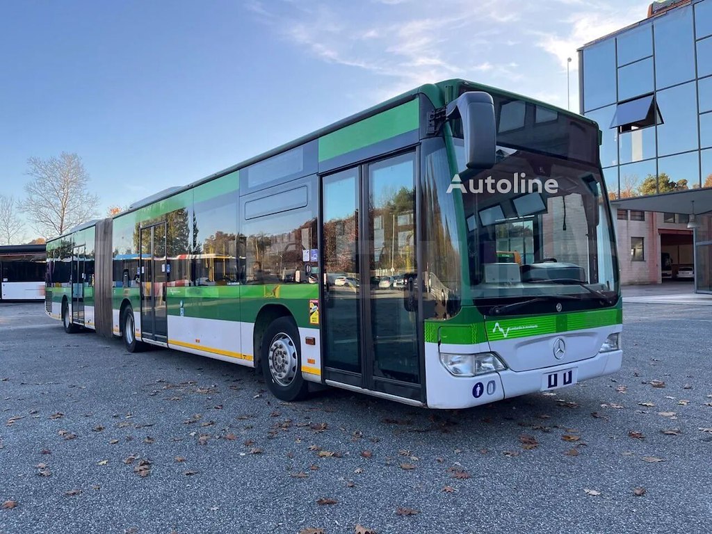 Prodaje se Mercedes-Benz O 530 zglobni autobus na aukciji