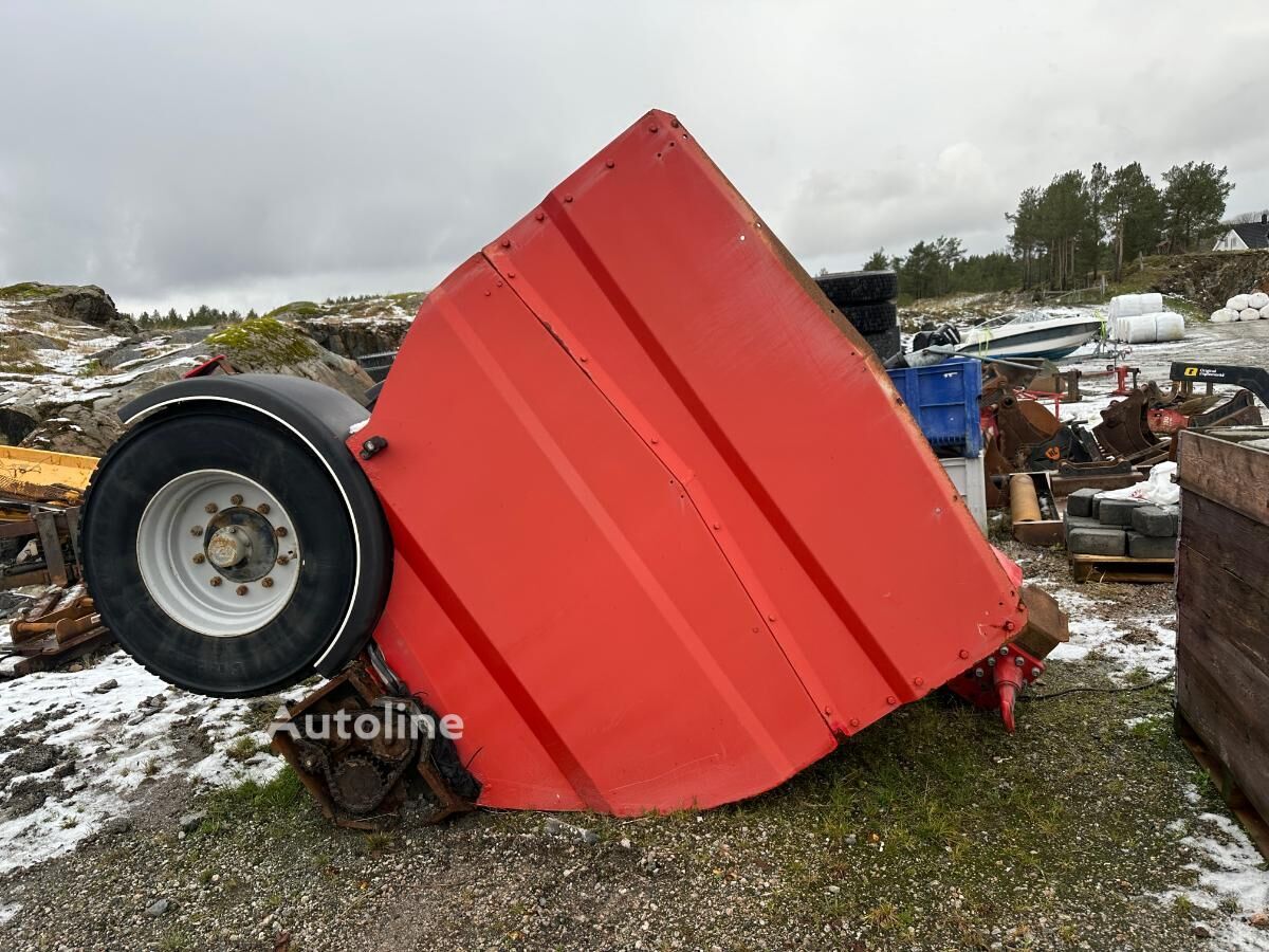 Prodaje se Tokvam sv8000 strøvogn - Repobjekt vučeni posipač peska na aukciji