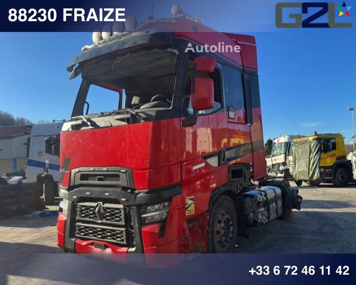 Renault T HIGH 520 tegljač nakon udesa