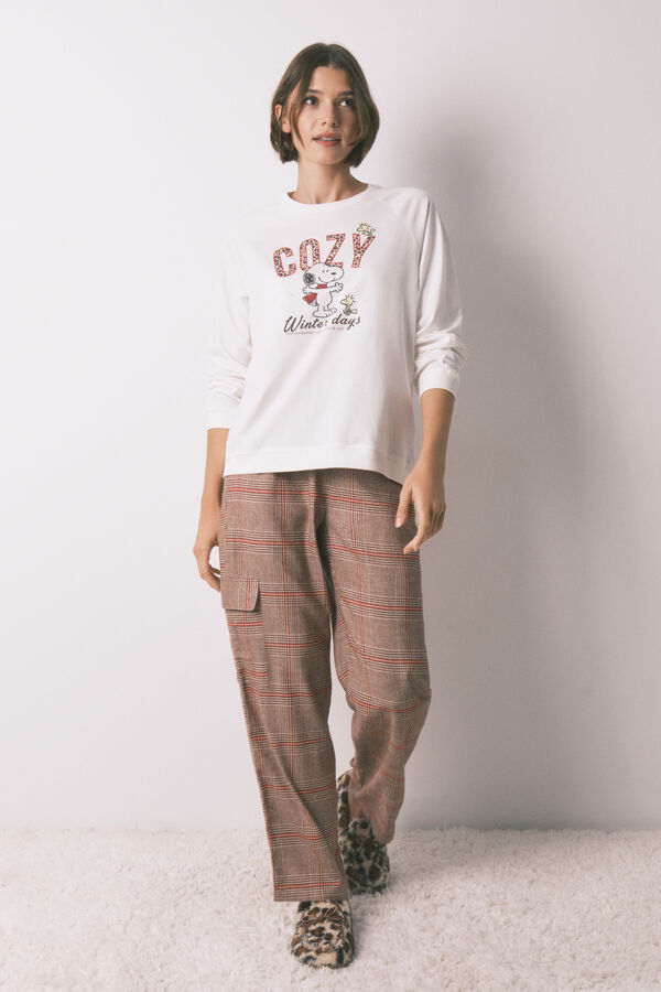 langer Pyjama aus 100 % Baumwolle mit kariertem Snoopy Print