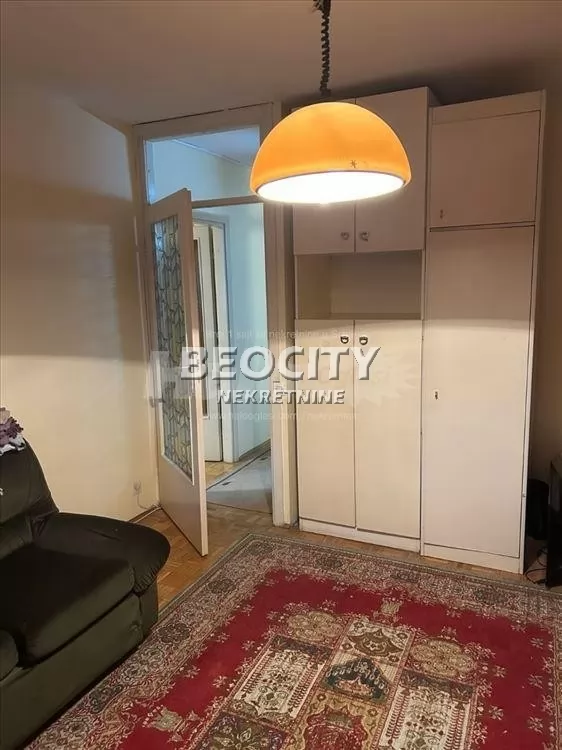 četvorosoban stan, 110 m2, Kalenić, Golsvordijeva ID: 125822