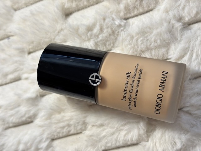 Armani Luminous Silk puder