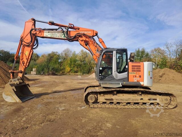 Bager za puzanje
Hitachi ZX225USLC-3
