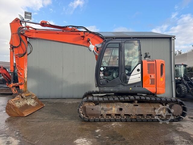 Bager za puzanje
Hitachi ZX 135 US 5-B