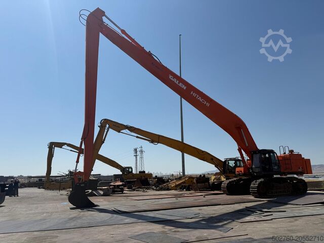 Dugodožni kran
Hitachi ZX670 Long Reach Boom-Arm Manufacturing