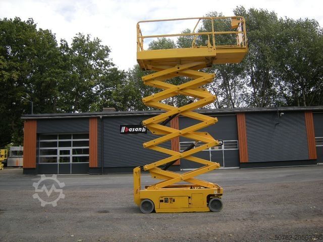 Radna platforma
GENIE GS 4047 Scherenarbeitsbühne Genie 14 m