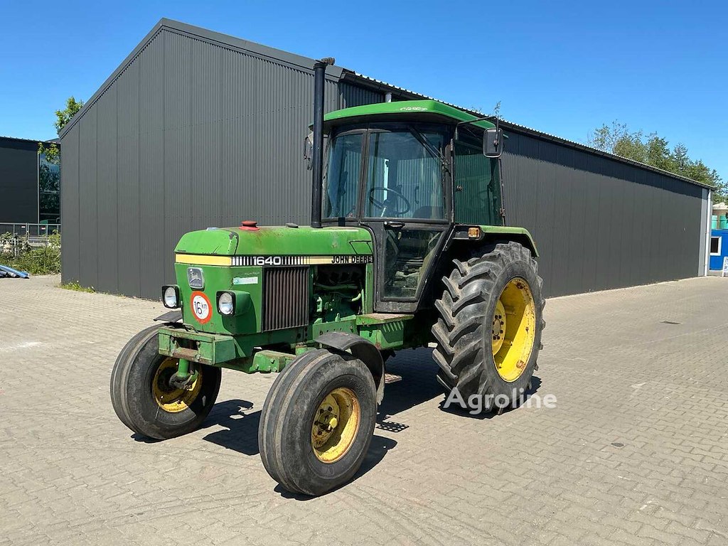 Prodaje se John Deere 1640 Synchron traktor točkaš na aukciji