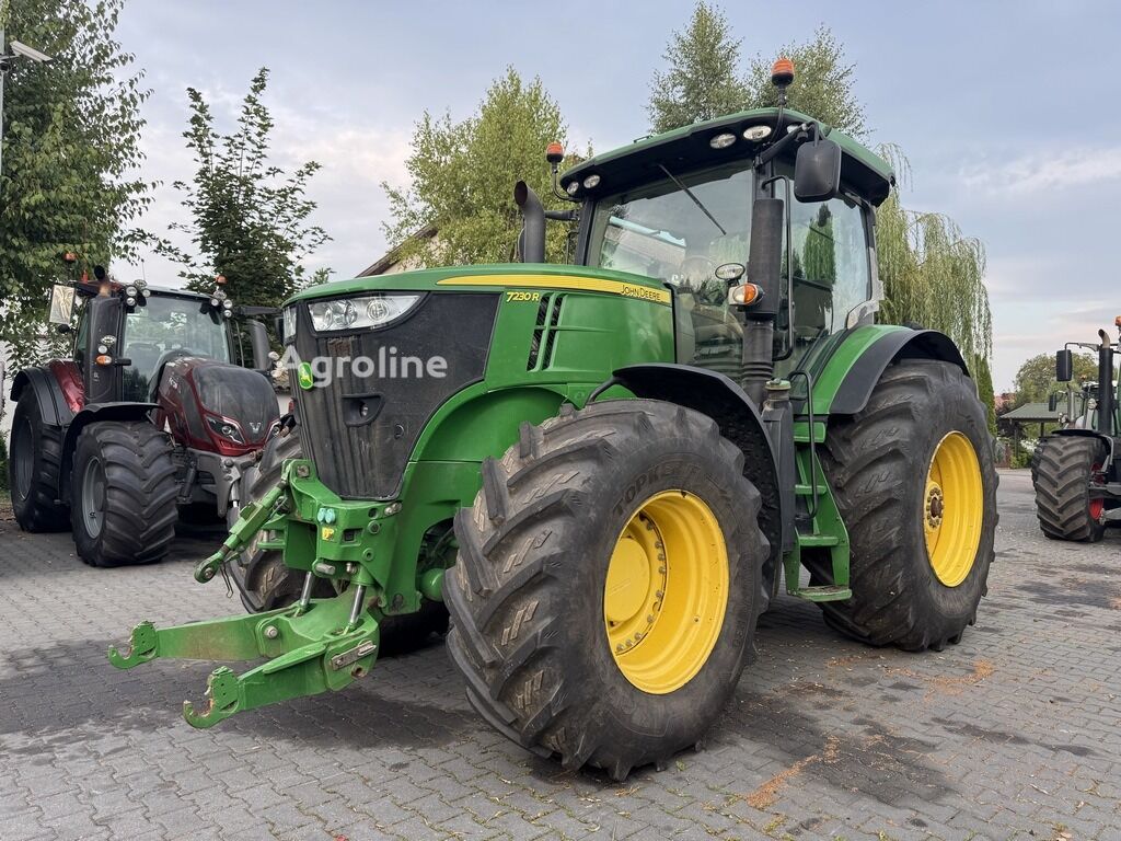 John Deere 7230 R traktor točkaš