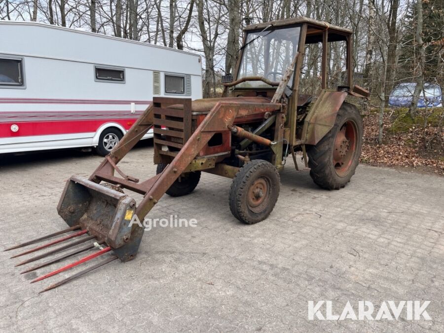 Prodaje se Zetor 4718 traktor točkaš na aukciji