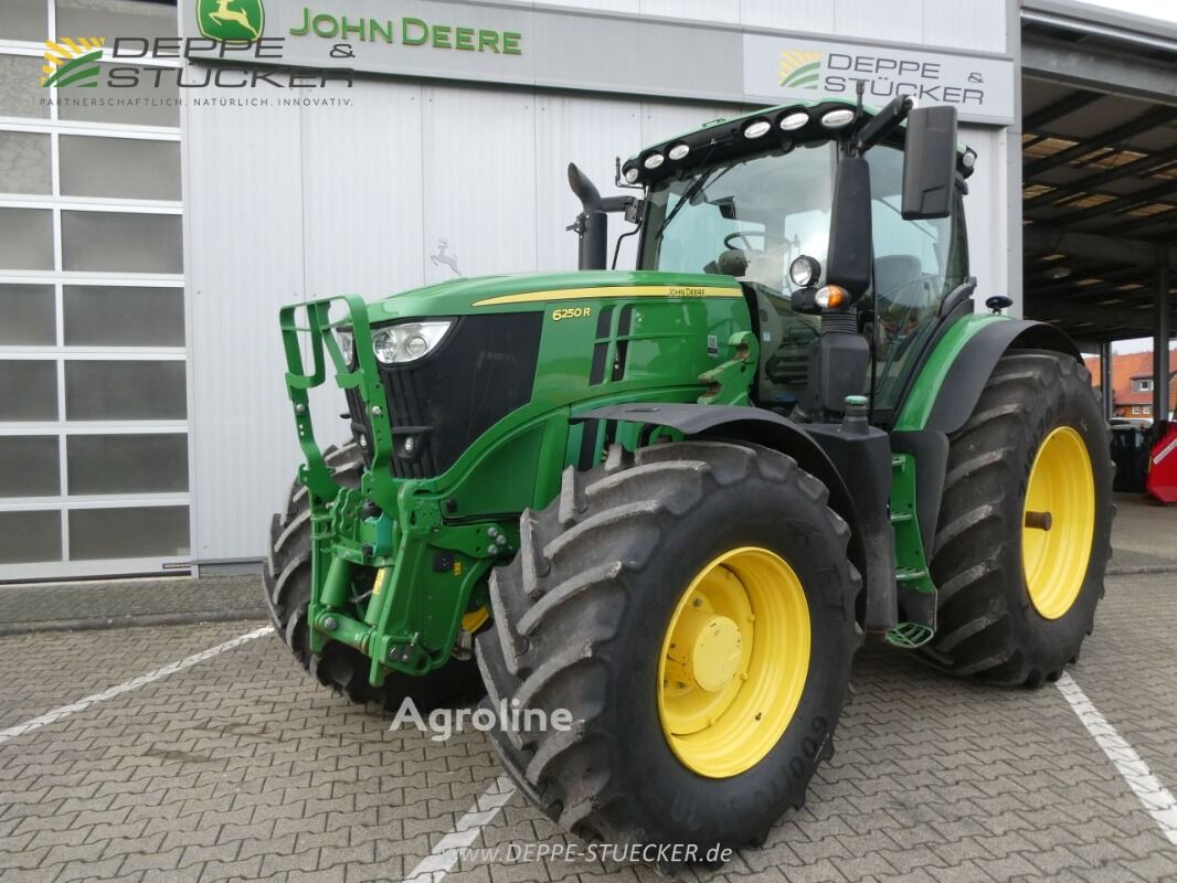 John Deere 6250R traktor točkaš