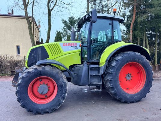 Claas AXION 810 traktor točkaš