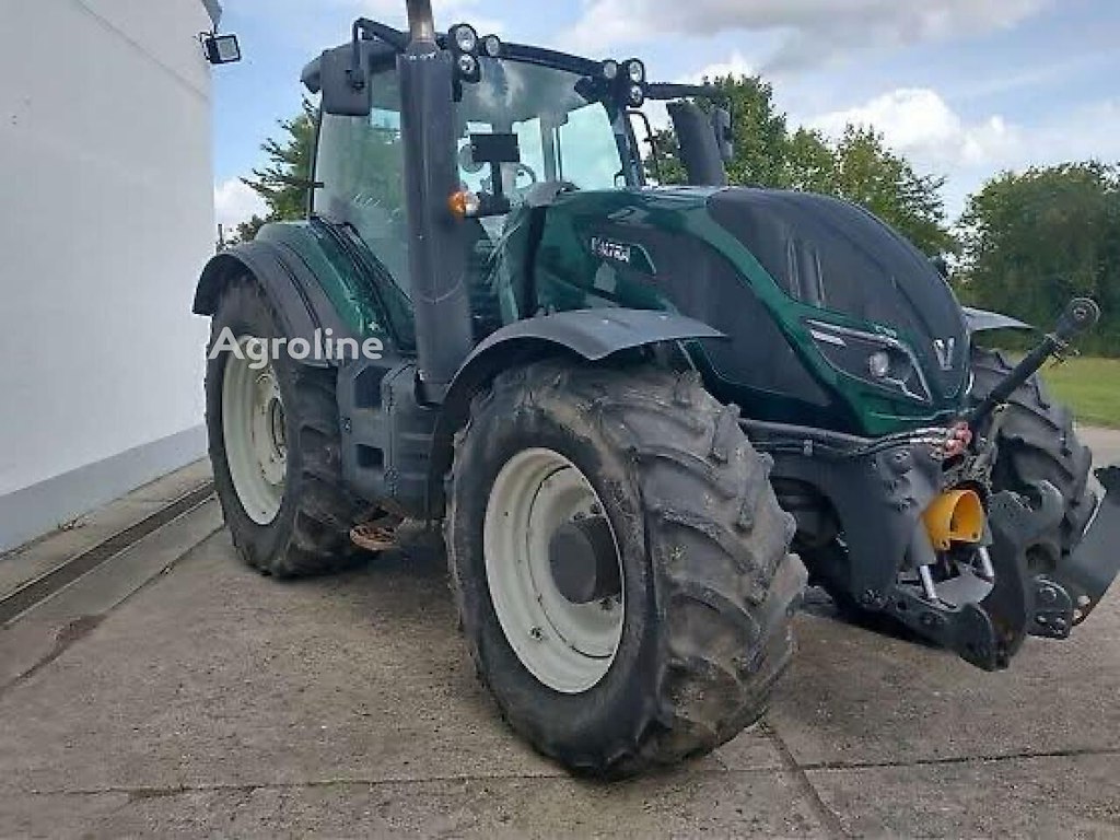 Valtra T 174 E traktor točkaš