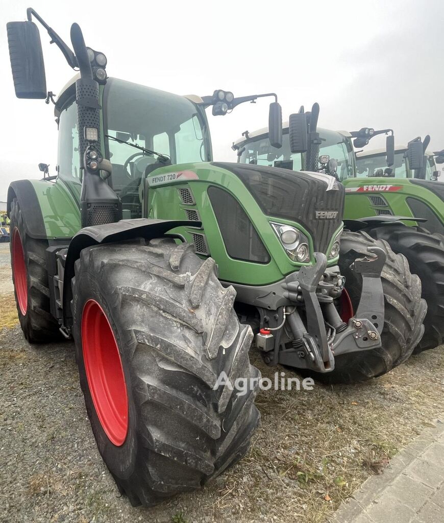 Fendt 820 Vario traktor točkaš