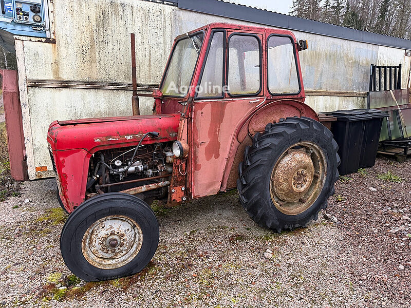 Prodaje se Massey Ferguson 1959 traktor točkaš na aukciji