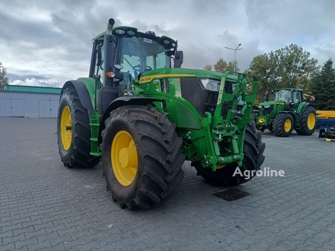 Novi John Deere 6M 155 traktor točkaš
