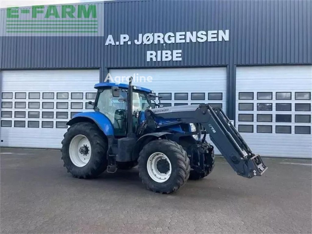 New Holland t7.220 med alø frontlæsser traktor točkaš