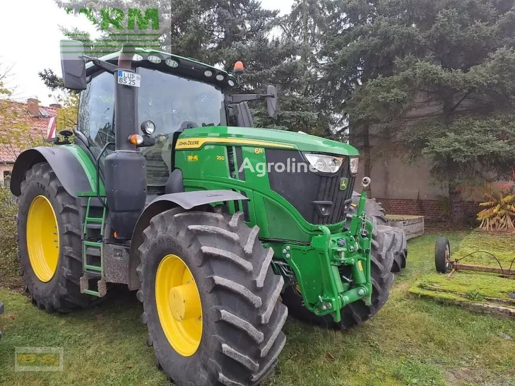 John Deere 6r250 traktor točkaš