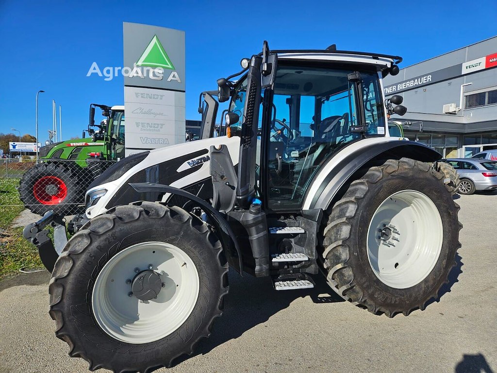 Valtra G135 VERSU traktor točkaš