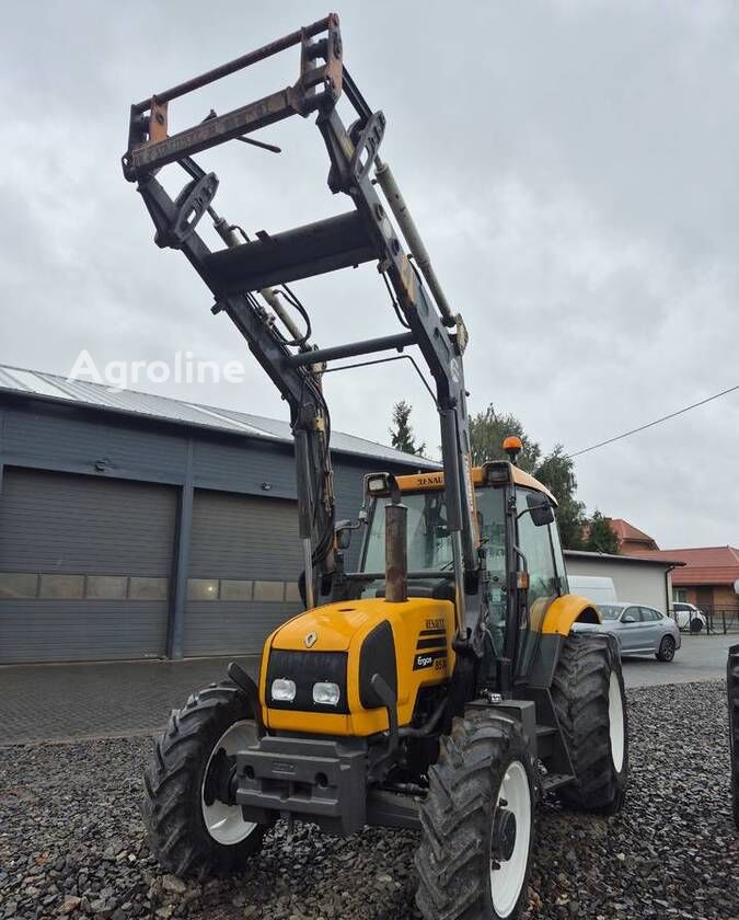 Renault Ergos z pozadnym ladowaczem faucheuxa same zetor ursus case deu traktor točkaš
