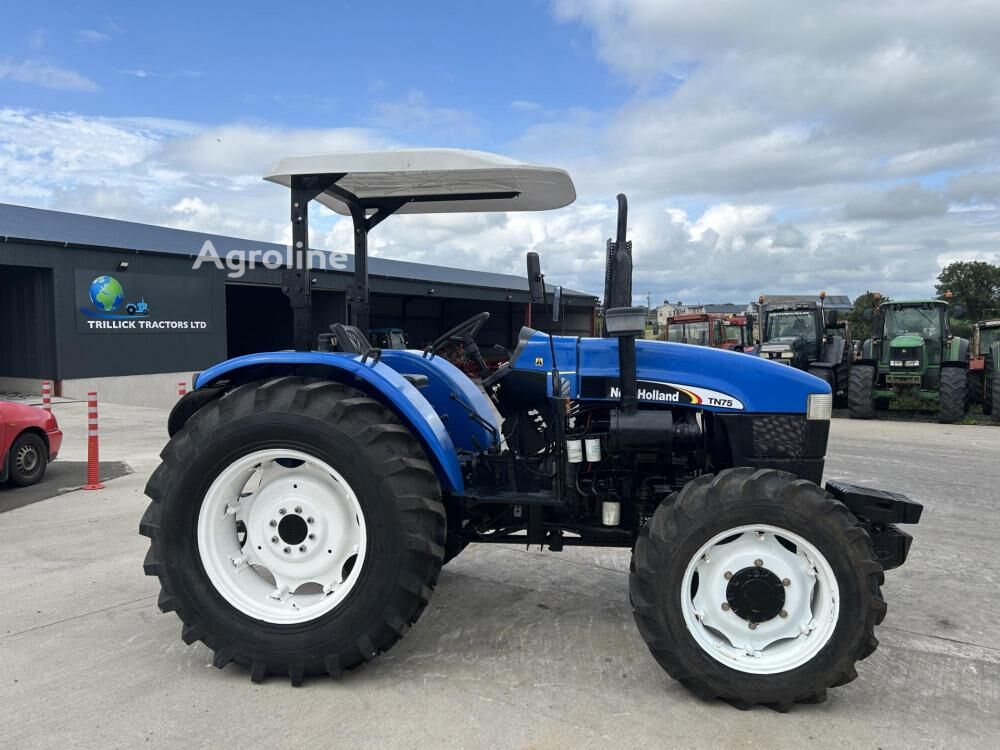 New Holland TN 75 mini traktor