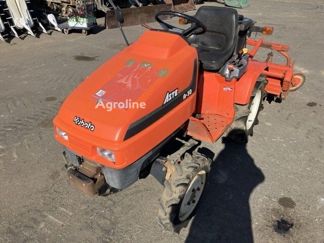 Kubota TRACTOR(Kubota) mototraktor